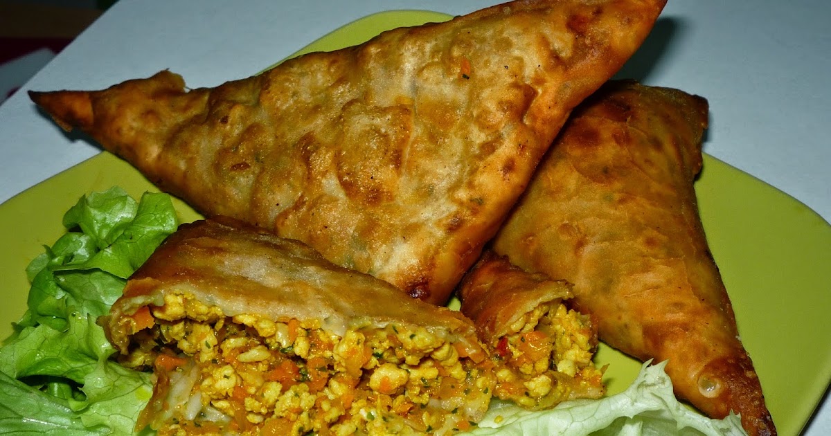 With Chocolate Brown: Chamuças