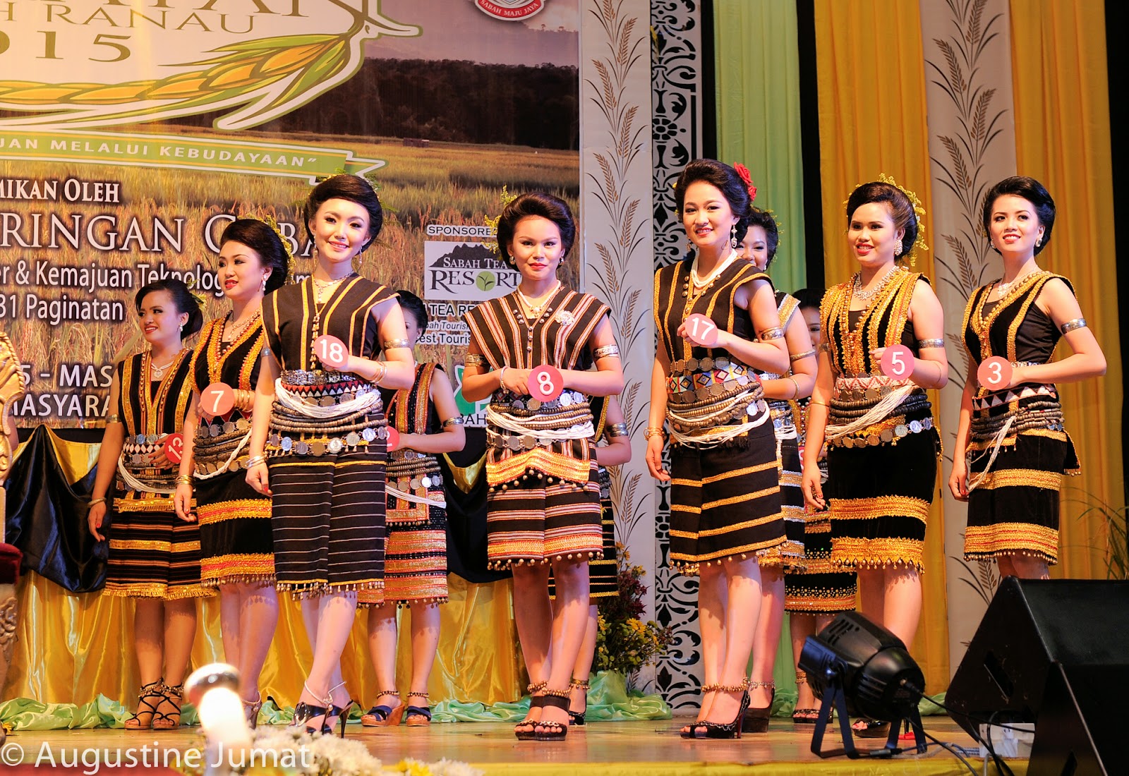 Augustine Photography: Harvest Festival Ranau 2015