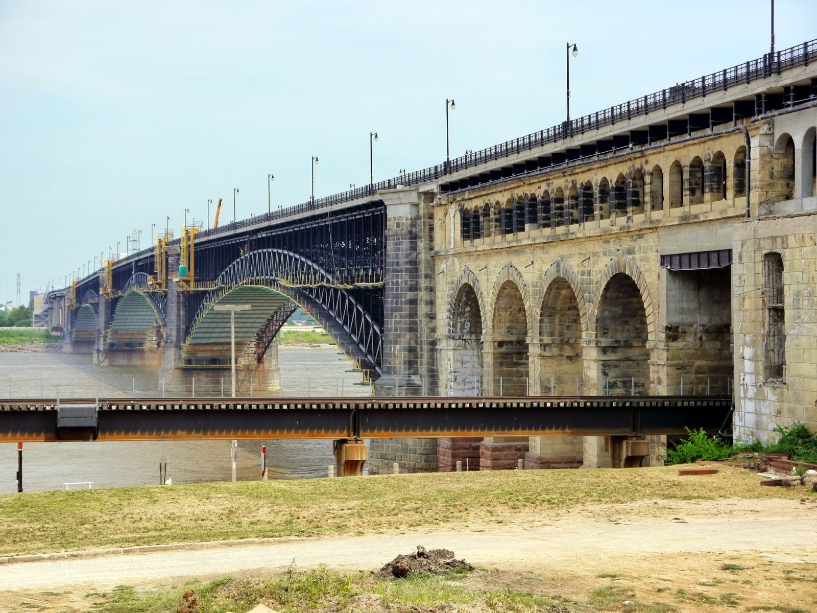 American Travel Journal: Mississippi River Bridges of St Louis