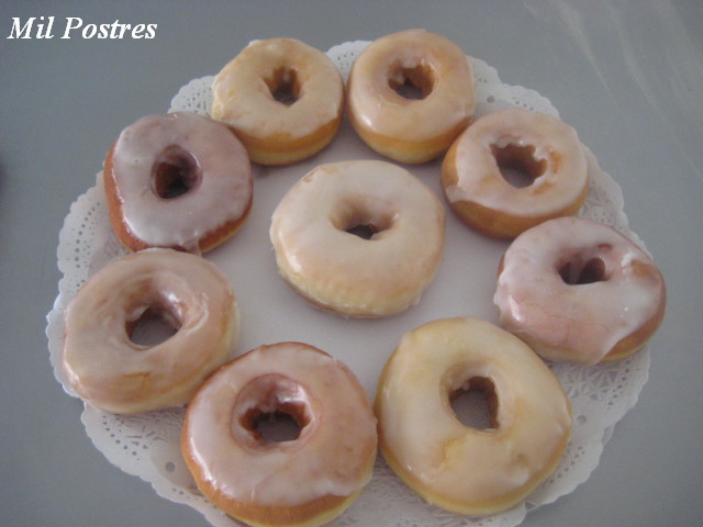 MIL POSTRES: Donas glaseadas al limón
