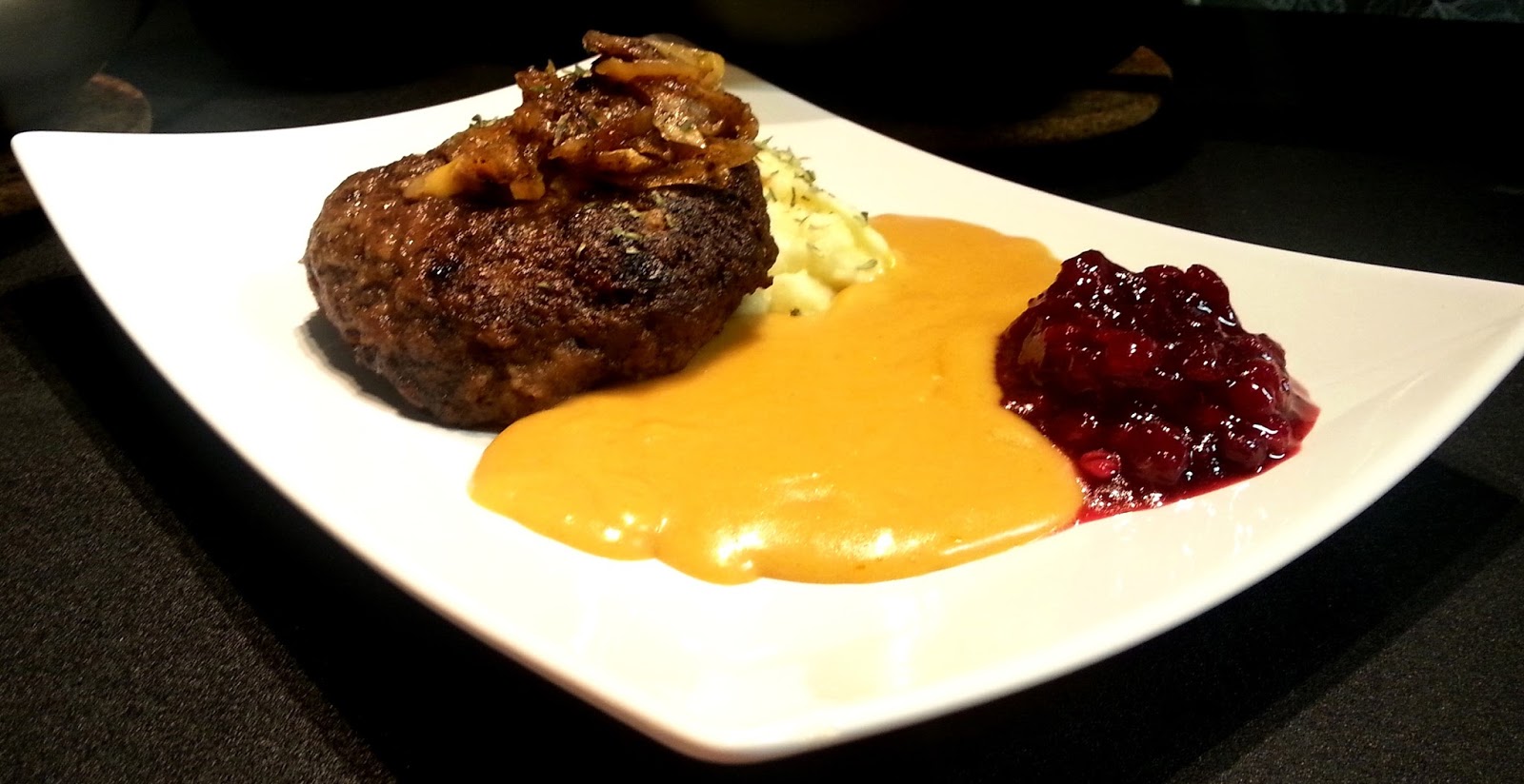 Rune Matomanen - Matälskare: Pannbiff, Potatis & Blomkålspuré samt ...