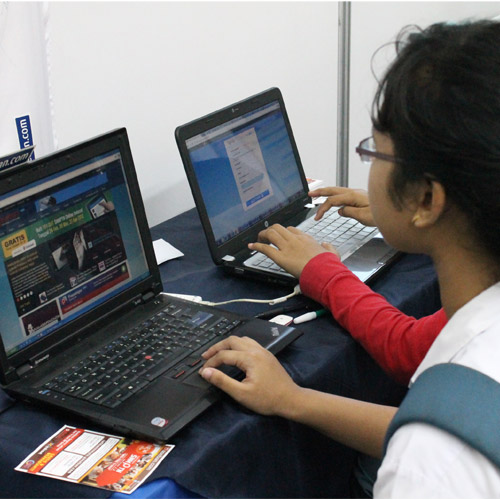 Fungsi dan manfaat internet | Perangkat Lunak Komputer (Handware)