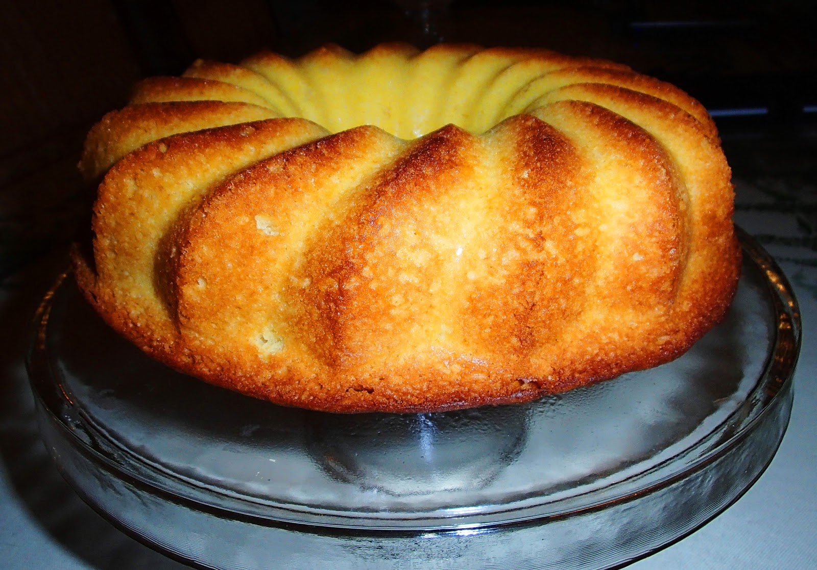 We Tell Sweet Stories: Heavenly Smell Traditional Butter Cake.