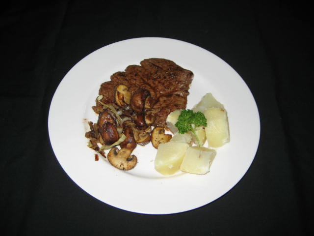 My Food, Garden, Golf etc.: Biftek with Mushrooms, Onions and Potatoes