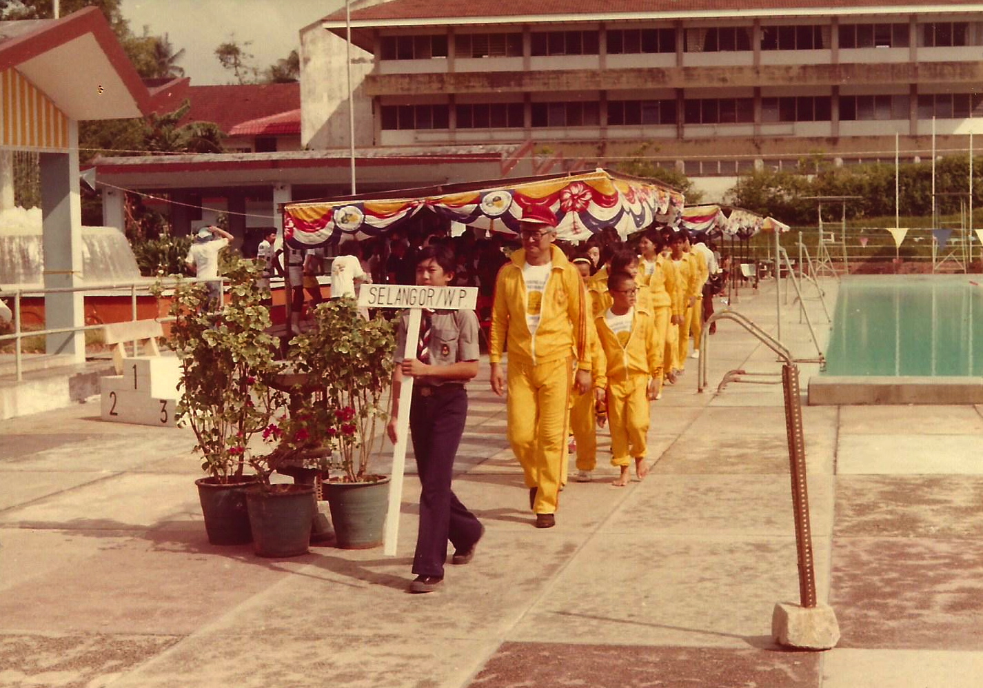 Ikan Bilis Swimming Club (1971) KL: National Age Group Swimming ...