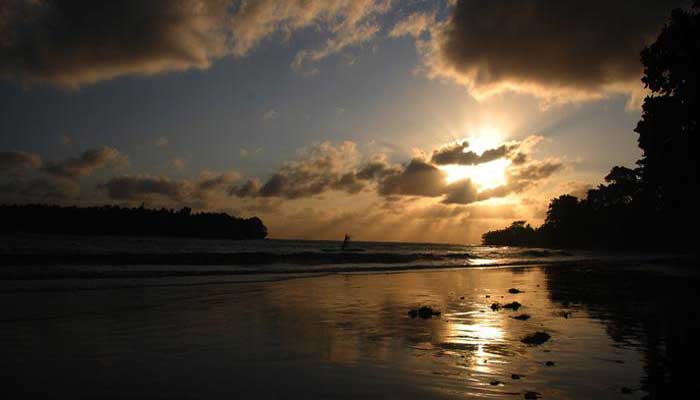 MENIKMATI KEINDAHAN KEPULAUAN TALAUD DI UJUNG UTARA SULAWESI - 11antony