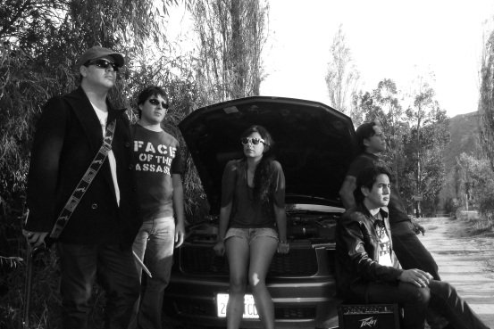 Almitra lanza su primer disco “Pasos Afuera” | Conciertos y Festivales