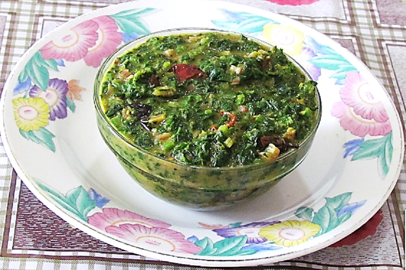 With Love from Mom's Kitchen: Palak Ka Kapa ( Kumauni style Spinach ...