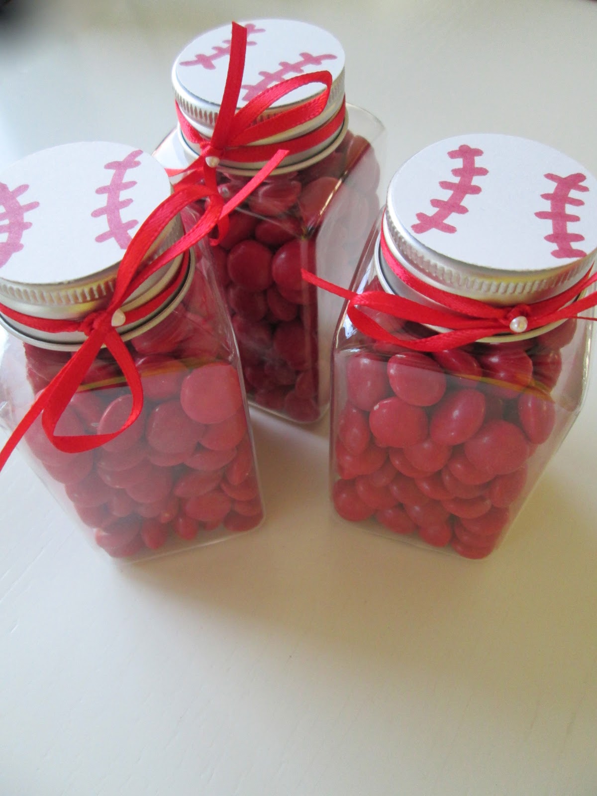 roommom27: Baseball Decorations for Opening Day