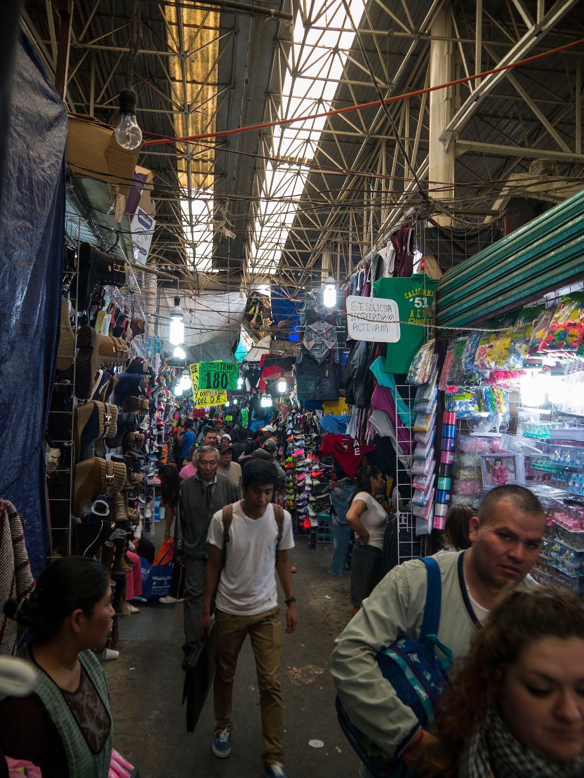 Wanderings onward: This and that and La Merced Mercado