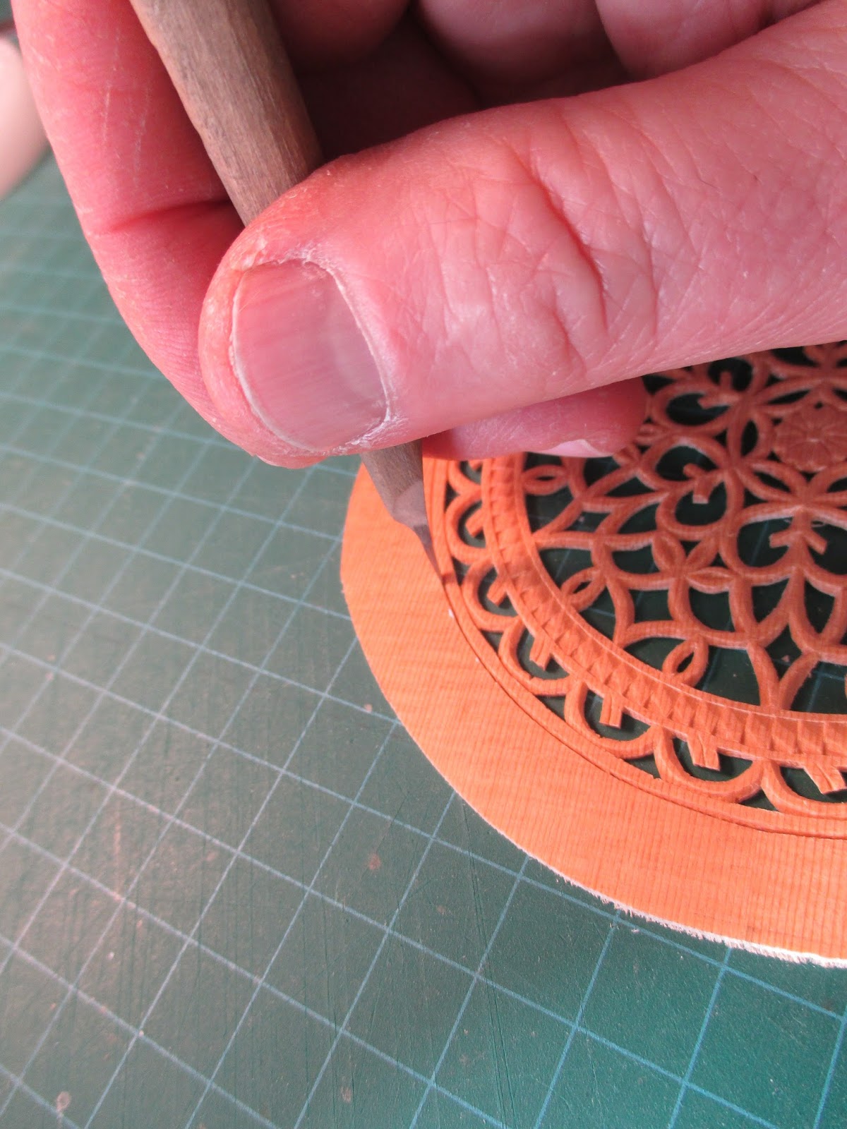 The Lute's Progress,: The Inset Lute Rose: A Contemporary Example, and ...