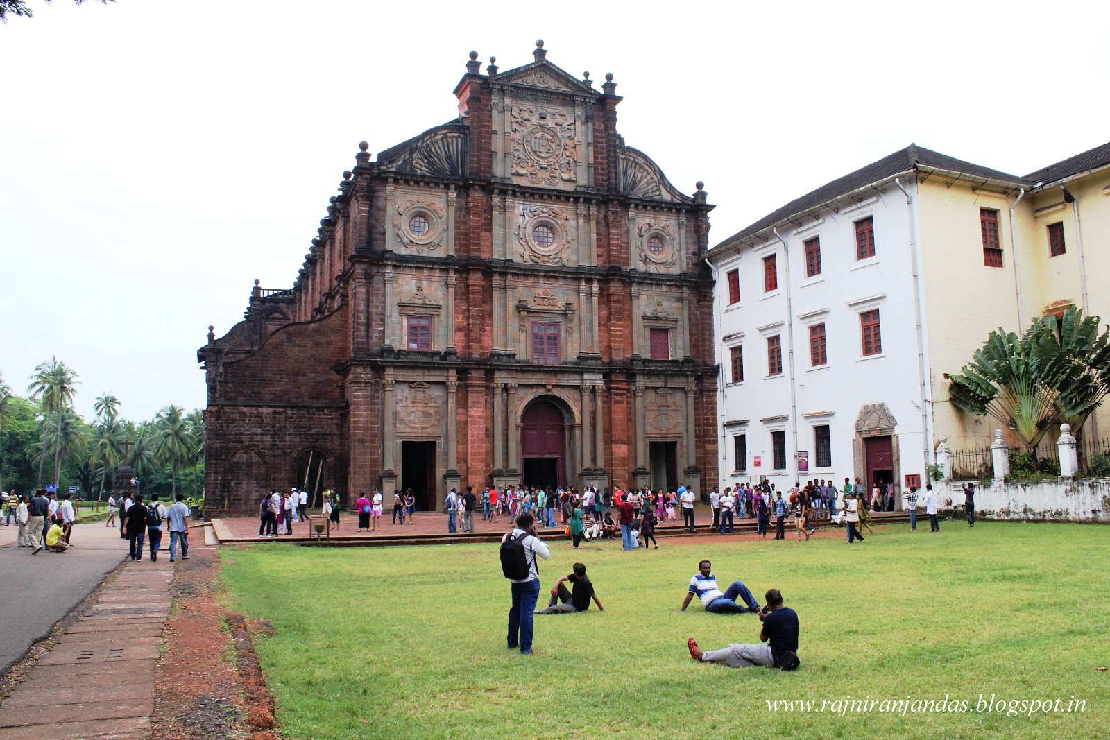Tales Of A Nomad: Old Goa- Of Cathedrals, Churches, Chapels and ...