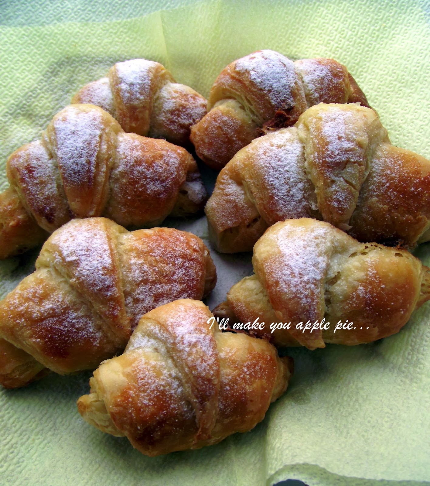 I'll make you apple pie...: Prancūziški sviestiniai rageliai (Kruasanai ...