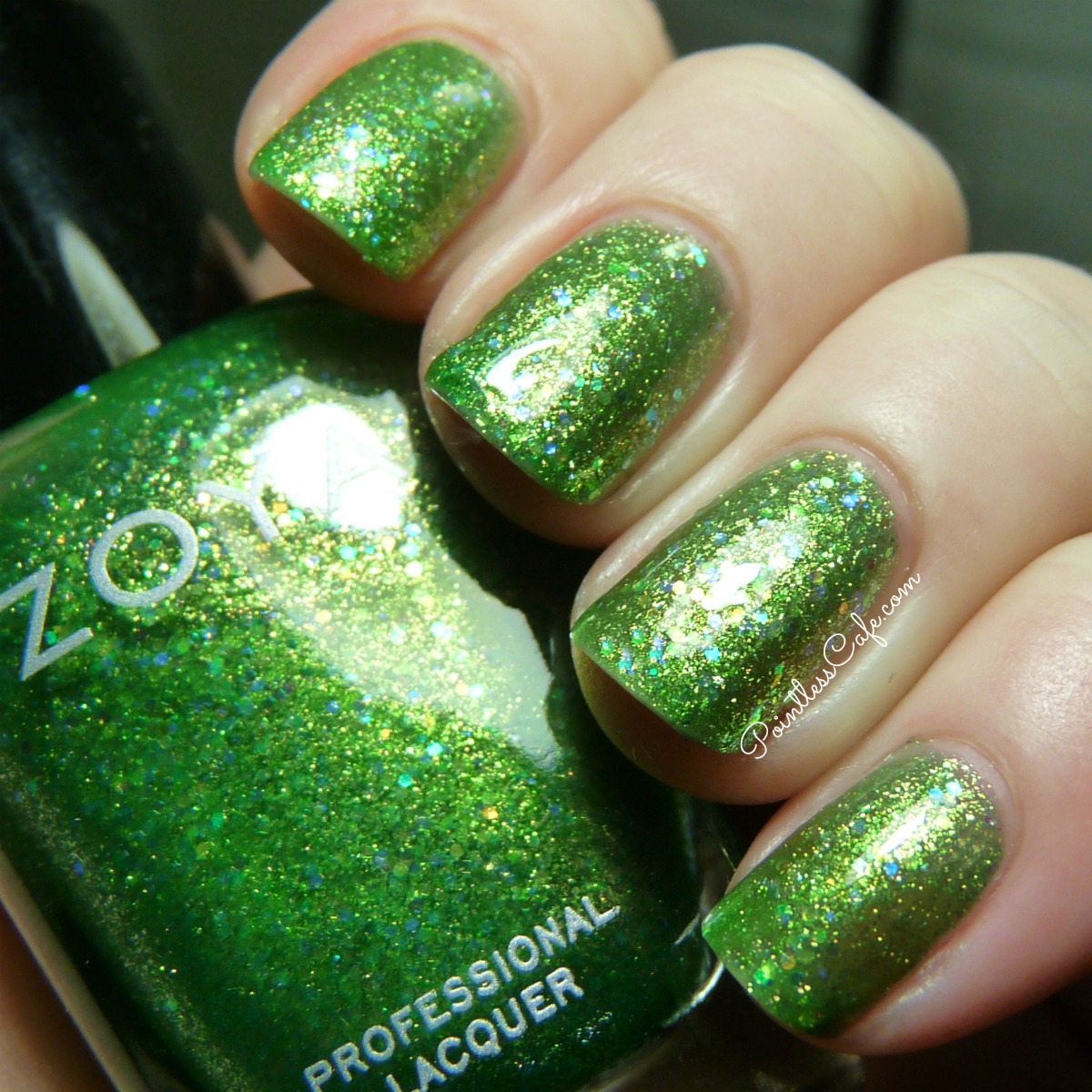 Zoya Apple