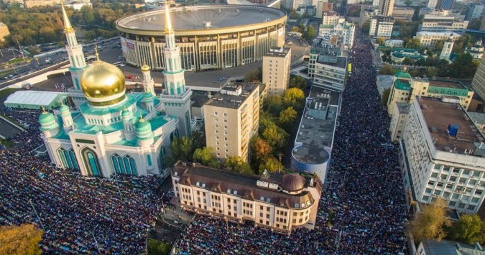 AN EUROPEAN COUNTRY WITH 8 000 MOSQUES