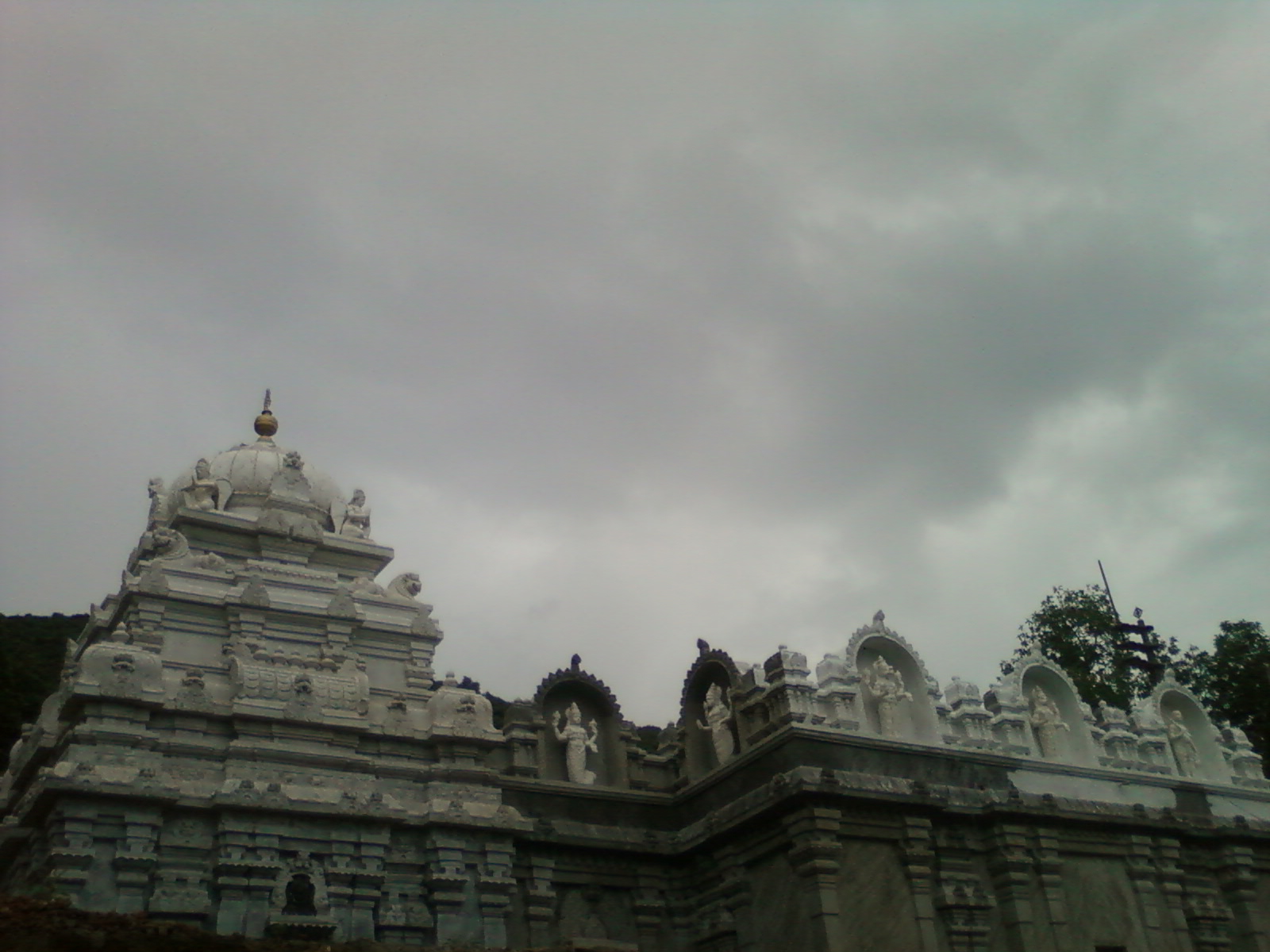 Bharatha Darshini: Madhavadhara: A Buddhist Site Near Simhachalam