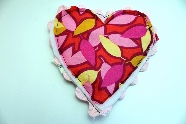 Valentines Heart Zipper Pouch — CraftBits.com