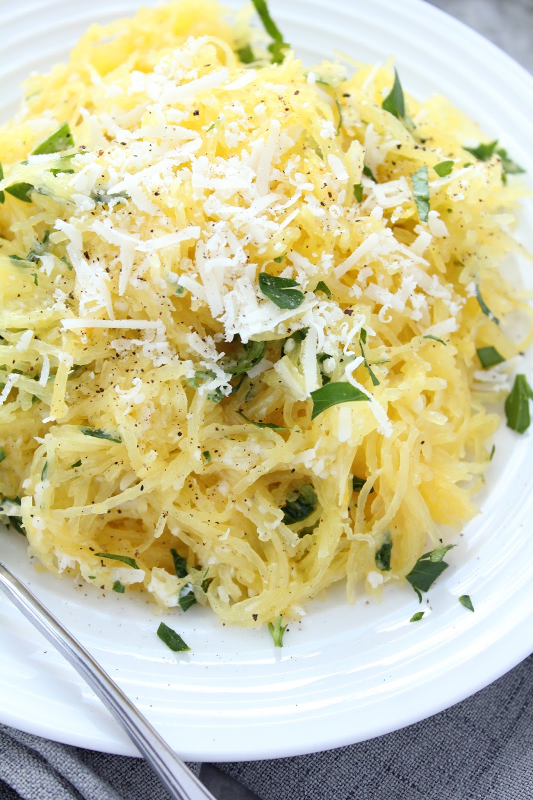 Garlic Parmesan Spaghetti Squash