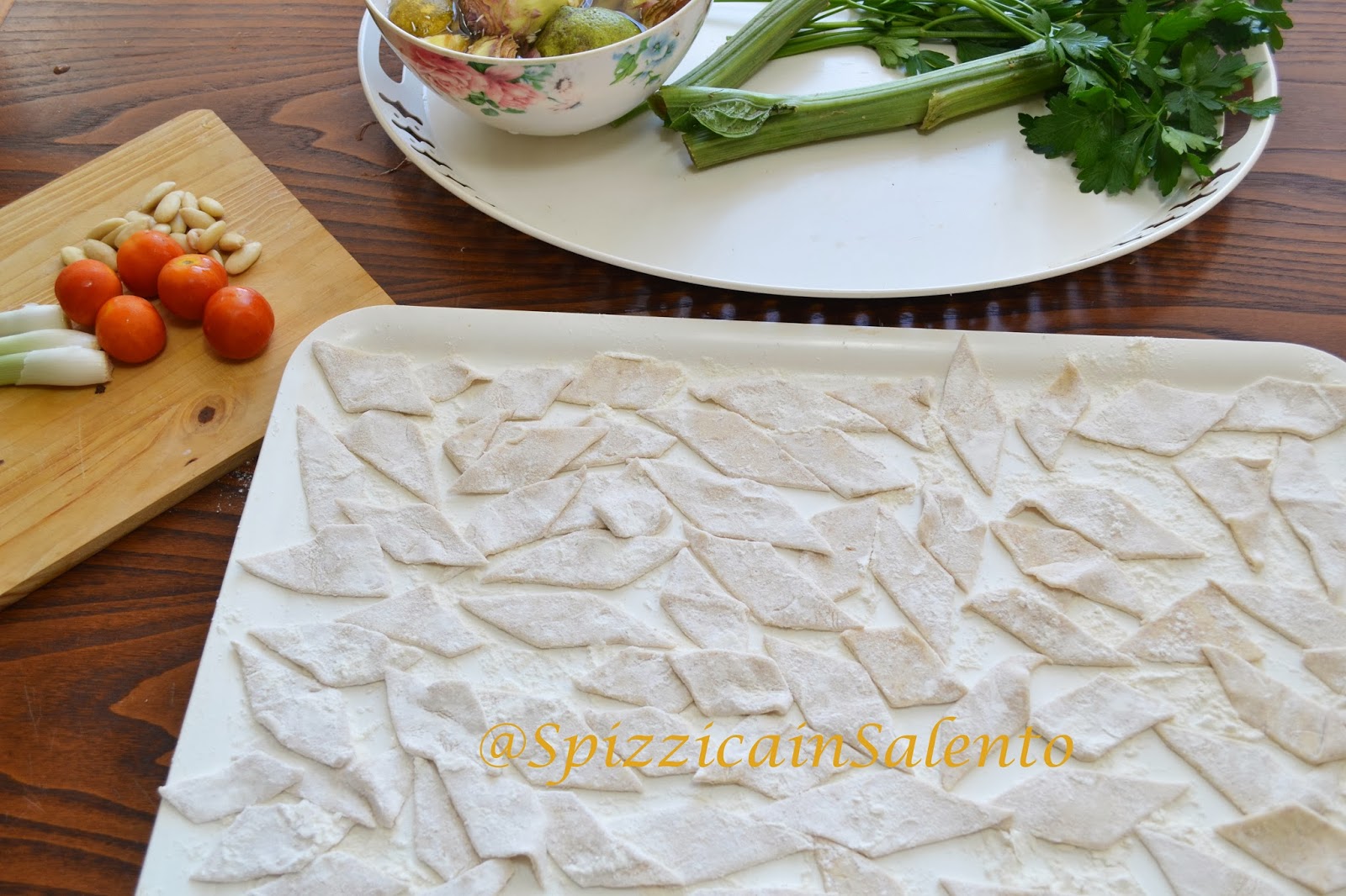 Spizzica in Salento...: Straccetti di Pasta fatta in casa con Carciofi ...