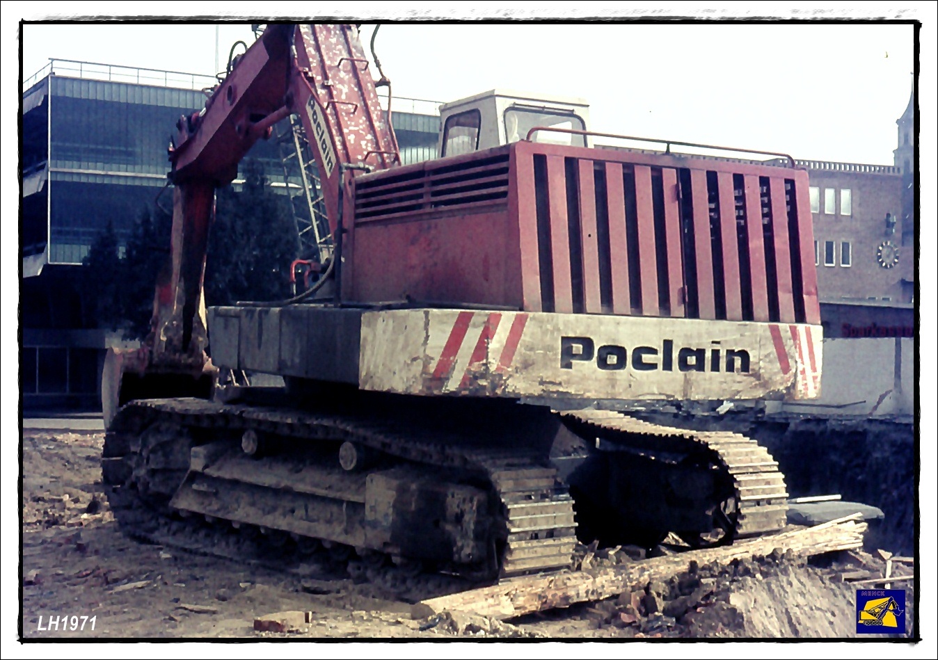 Bagger Galerie Construction Machines: Poclain GC120 Hydraulikbagger ...
