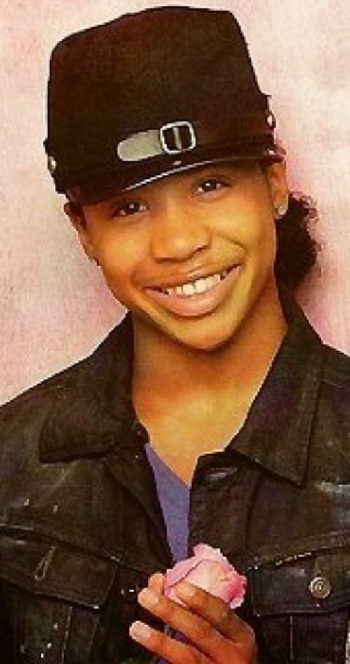 She SO Mindless: roc's bio and fam