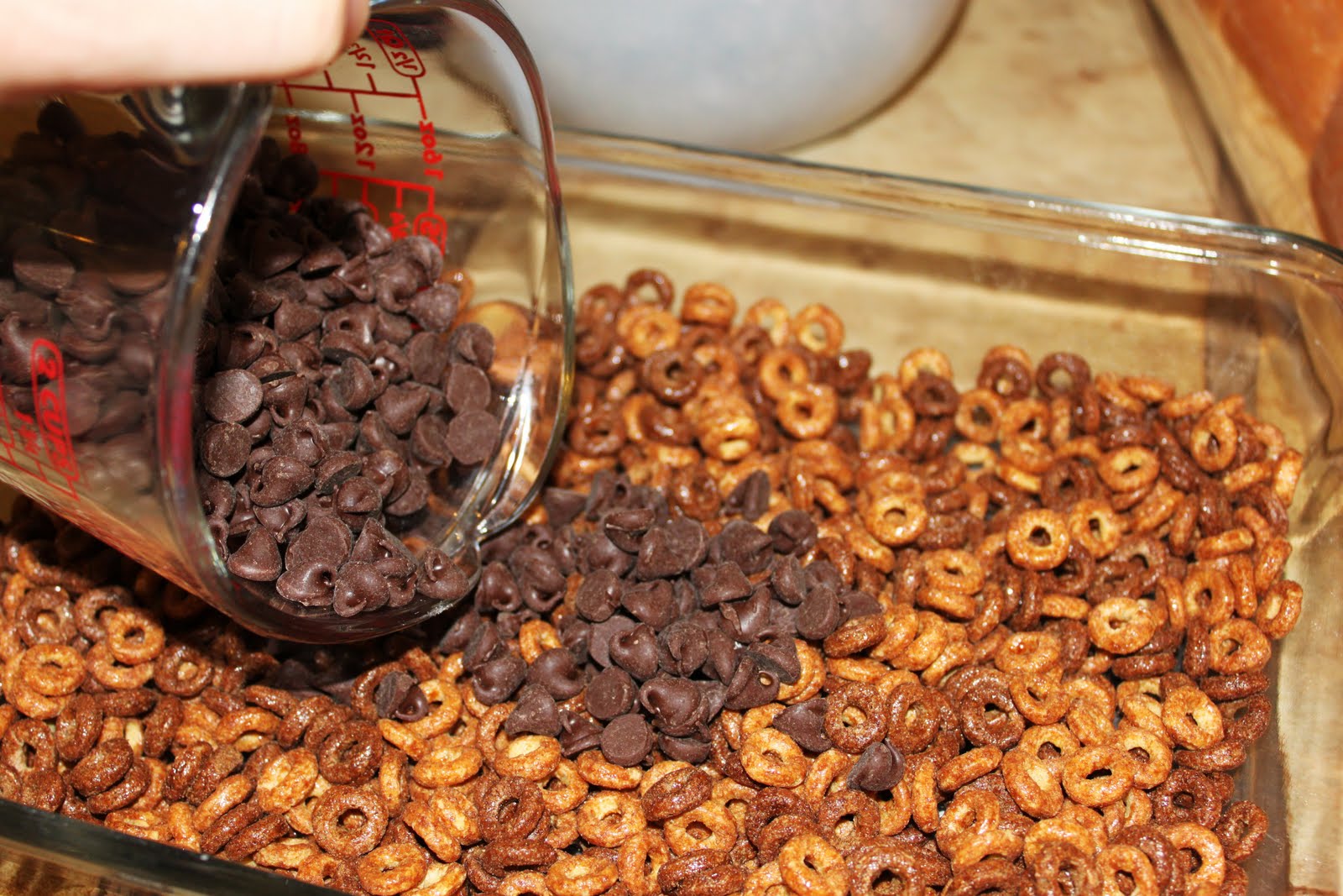 My Inner Granny: Chococheerio Bars! It's what shouldn't be for dinner ...