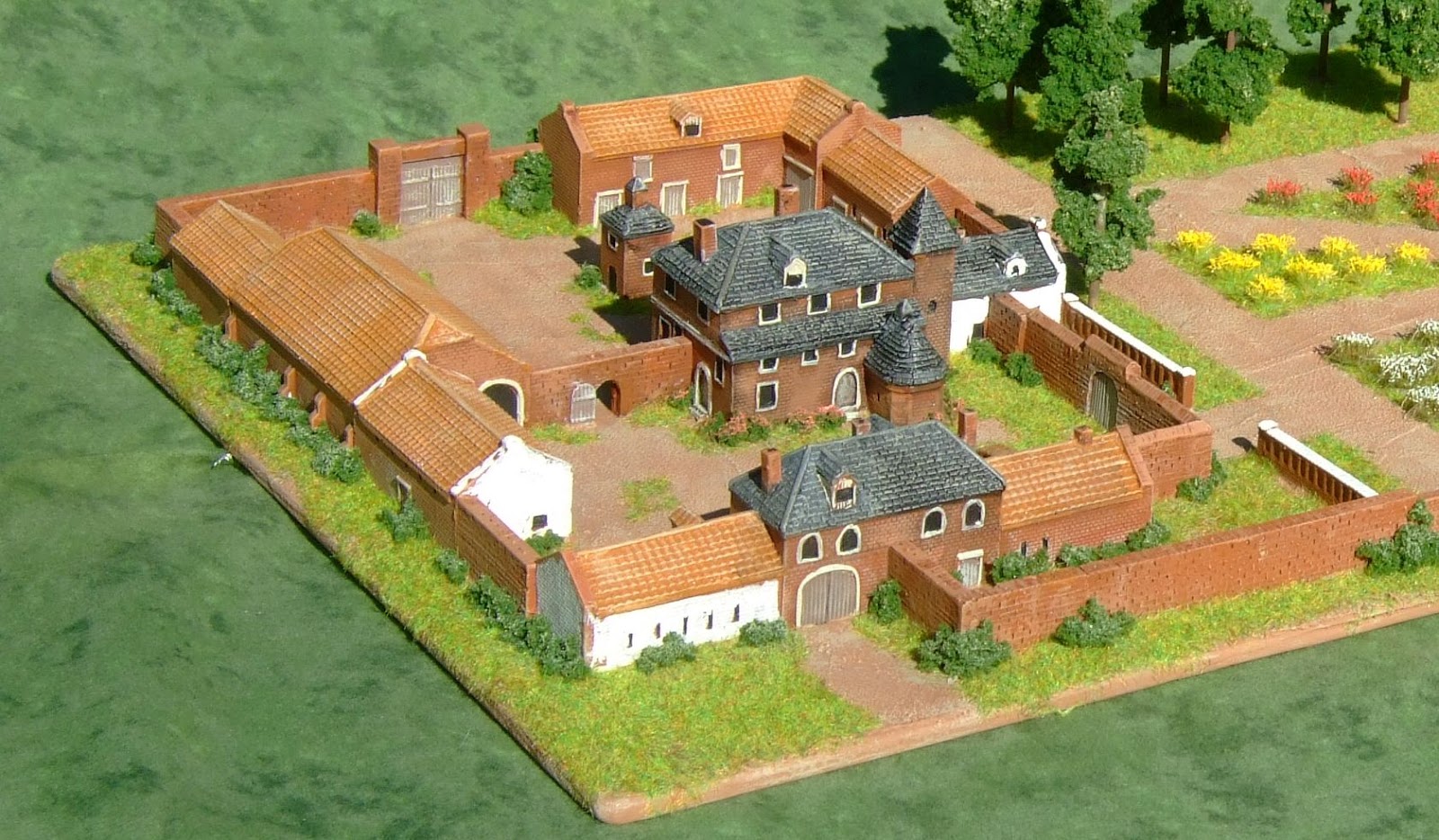 MacPhee's Miniature Men: 6mm Hougoumont