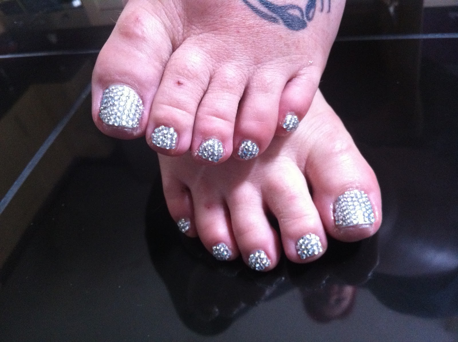 Theresa Bloor (Beauty by Theresa): Swarovski/Diamonte Crystal Toes Pedicure