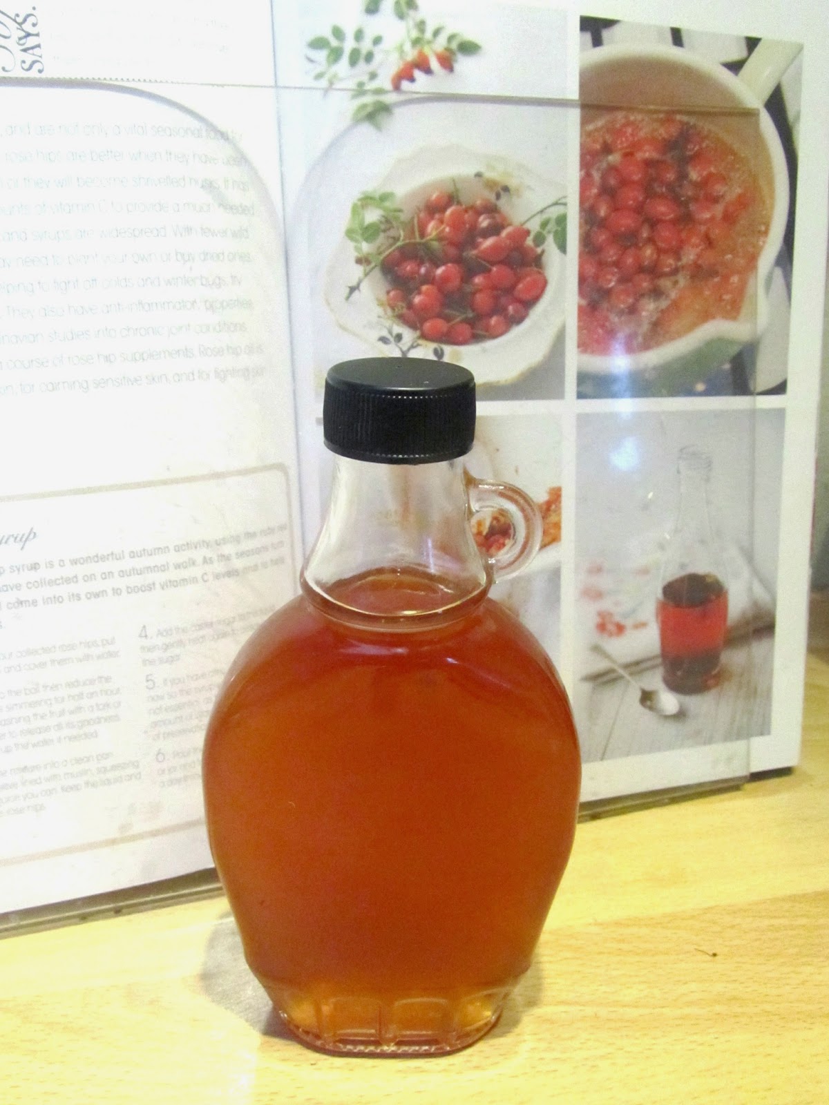 MAKING ROSE HIP SYRUP
