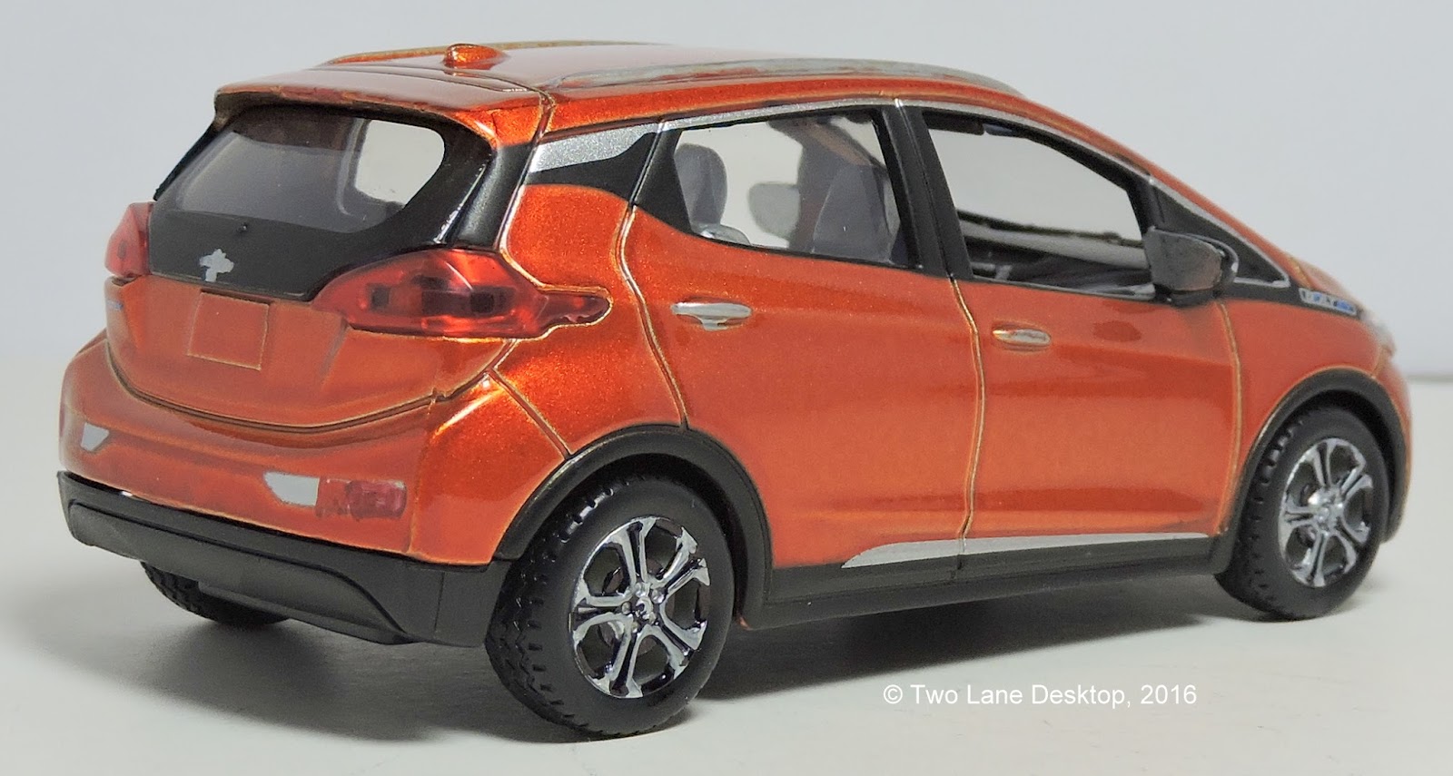 Its Electric! Maisto 1:43 Chevy Bolt and Ford Th!nk