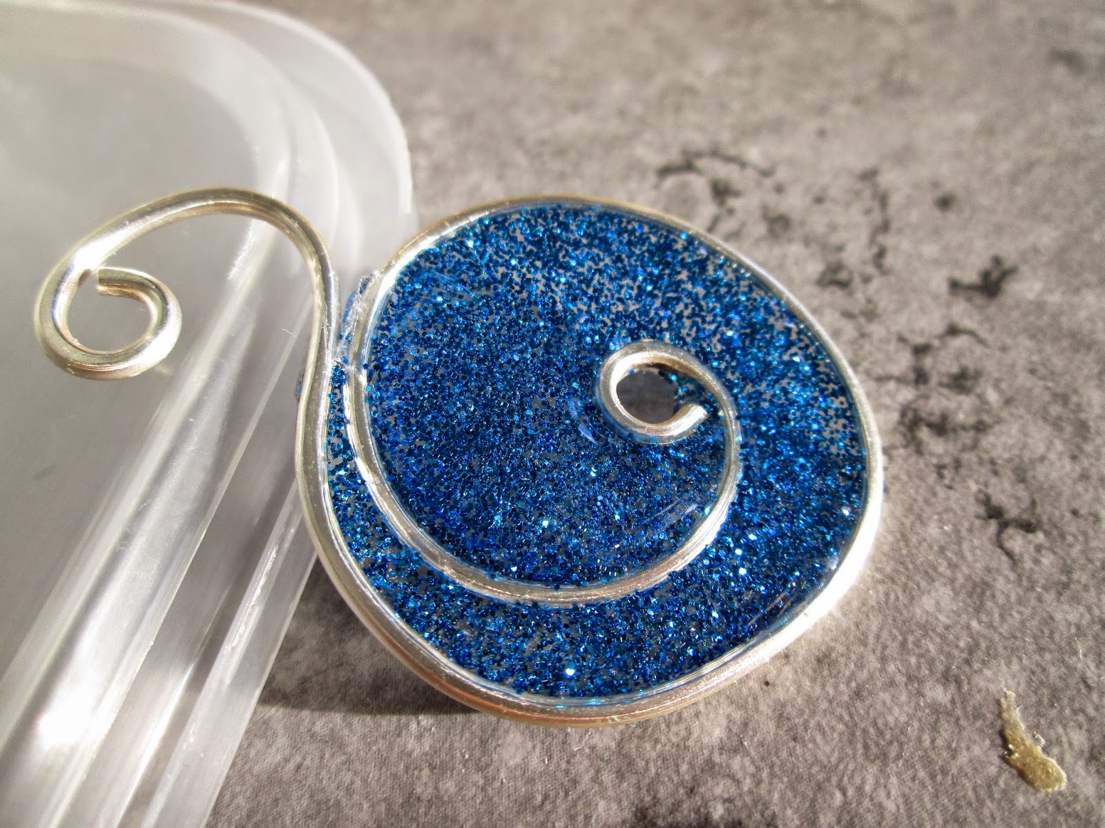 Baubles and Beads: Exploring Resin