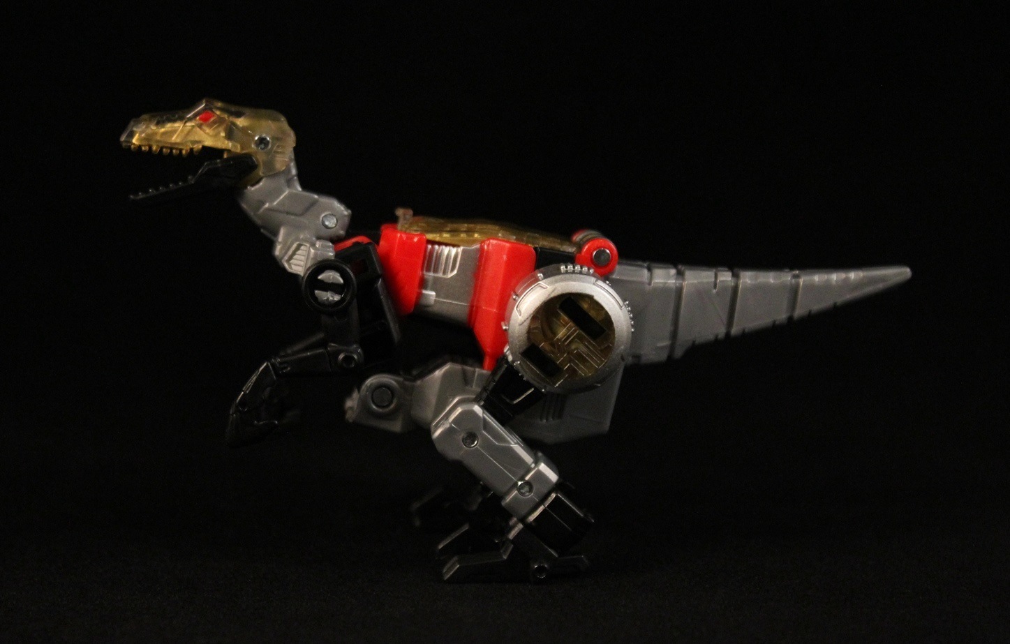 She's Fantastic: The New Female Dinobot - SLASH!