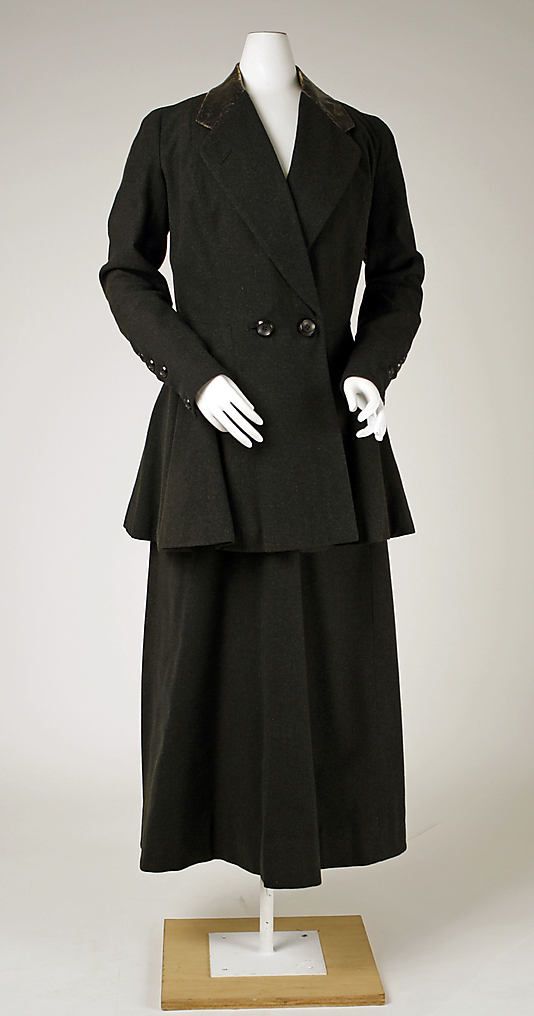 Crazy Cat Lady's Musings: 1918 Suffragette Suit
