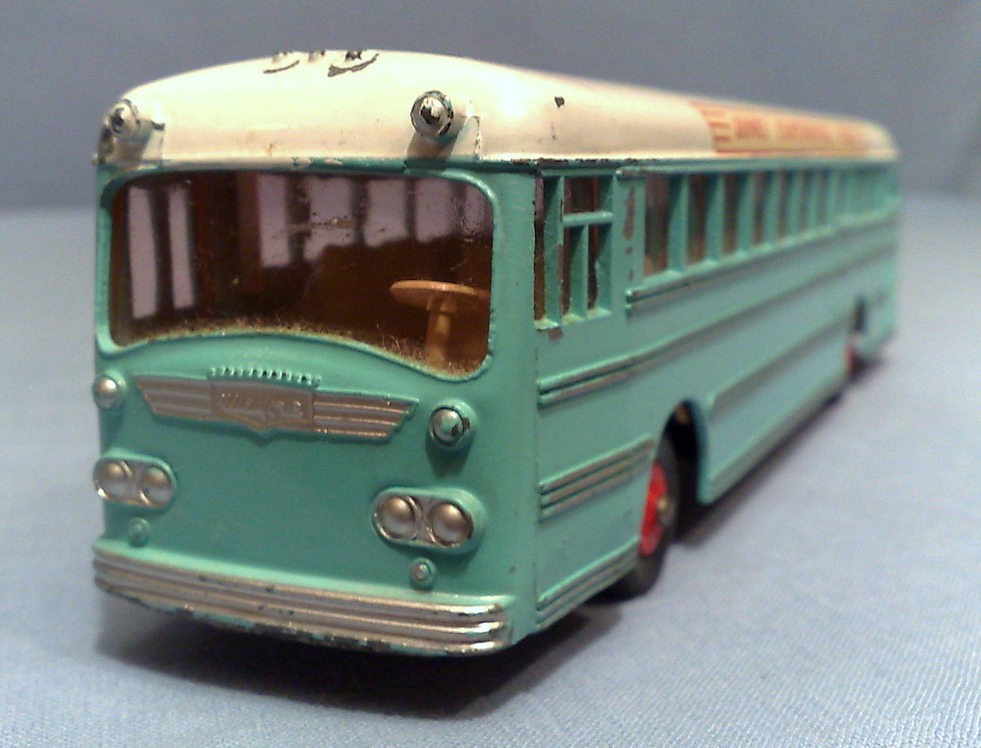 TOM's TECH TOYS: DINKY TOYS