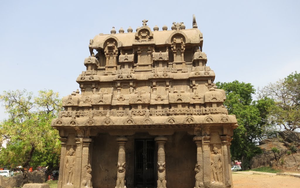 Tamilnadu Tourism: Ganesha Ratha, Mamallapuram