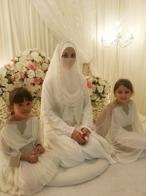 Gambar majlis perkahwinan Adam AF dan Fiza Elite