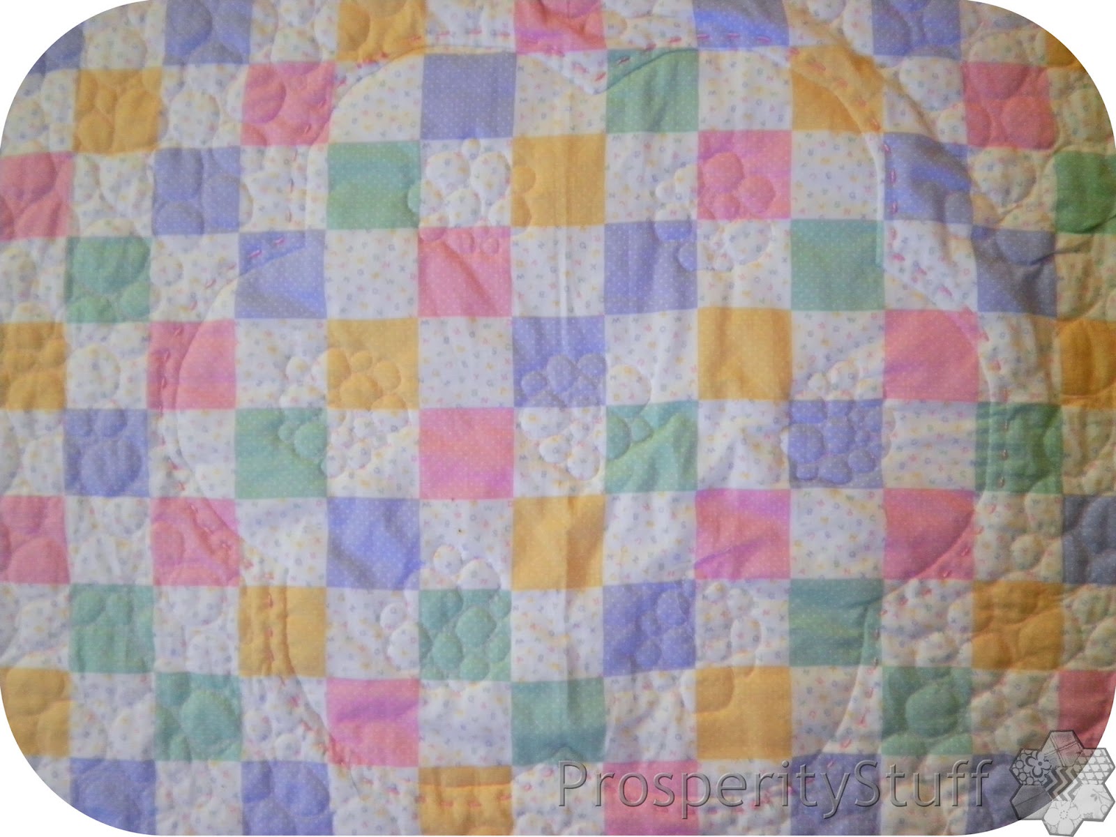 ProsperityStuff Quilts: A Little Girly Quilt