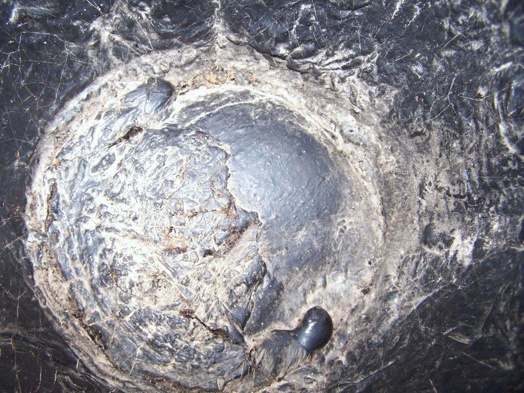 Leather Fire Buckets: Pitch