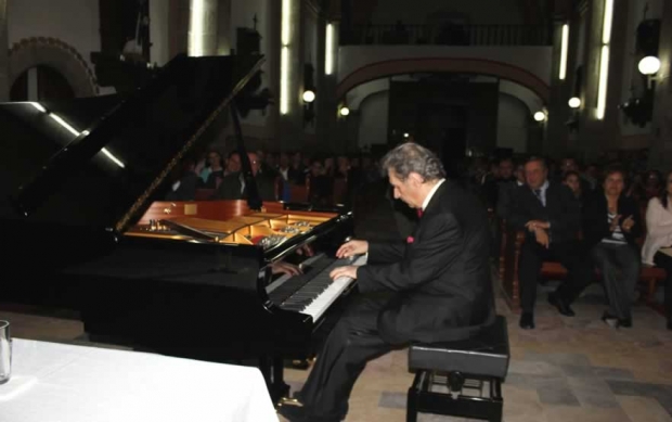 Bamba Política: Ofrece el músico Enrique Bátiz recital de Piano