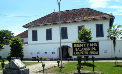 SINJAI KU, SINJAI MU, SINJAI KITA SEMUA