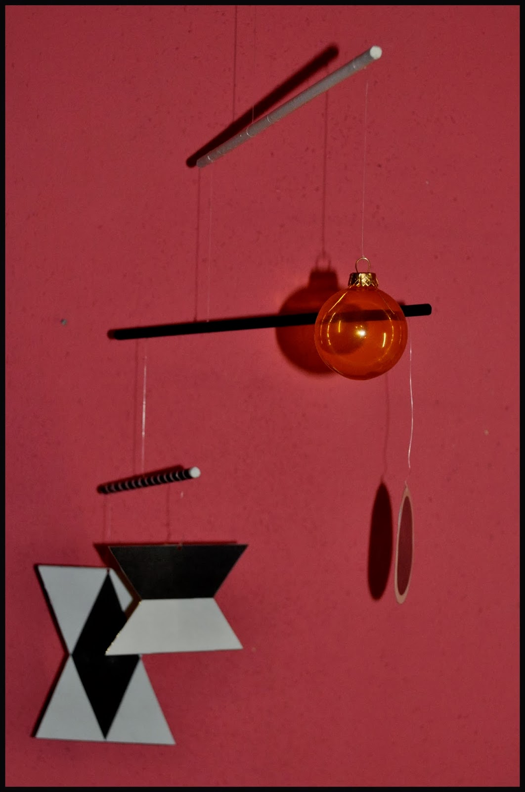 Sisters things: Montessori mobiles for babies