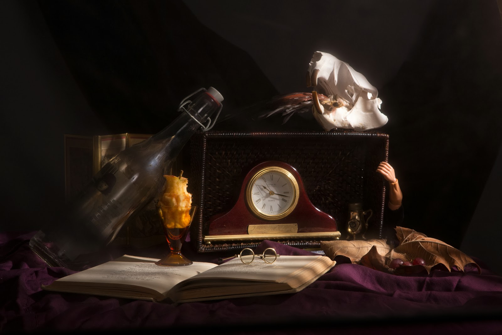 Fall 2013 Art 338 Studio Lighting: Low Key Still Life