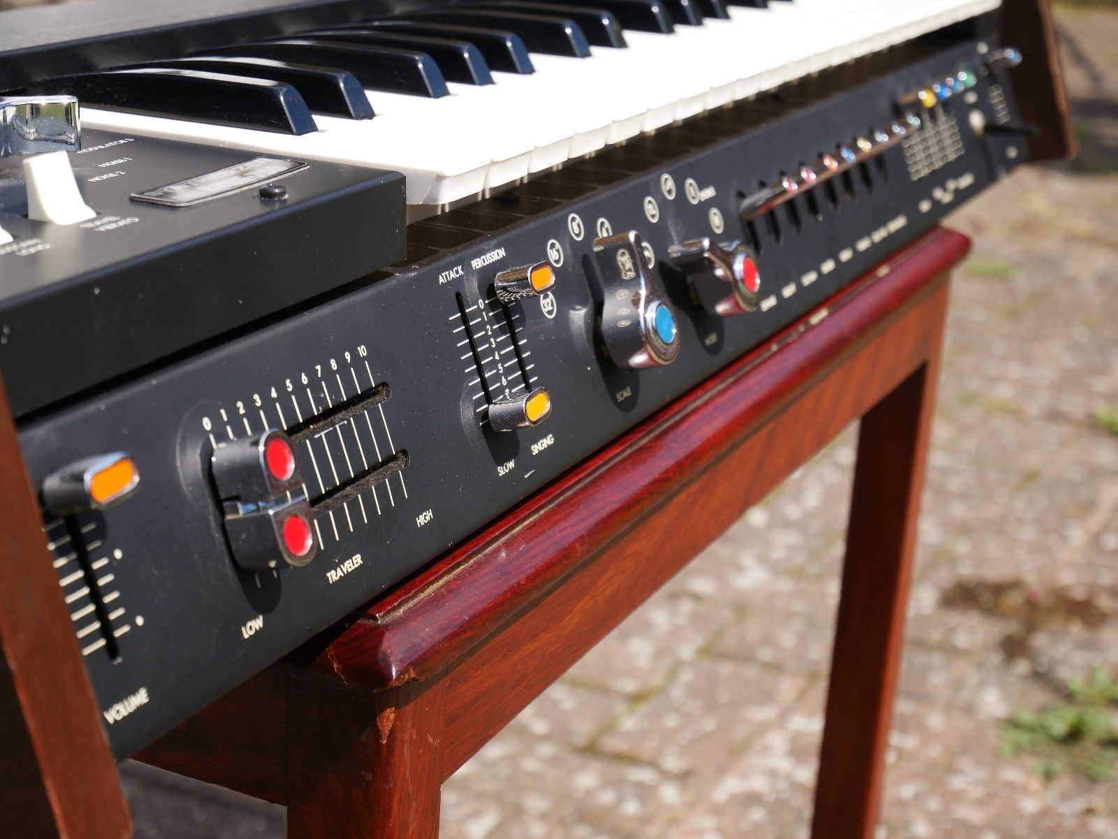 MATRIXSYNTH: KORG Mini 700S SN 503294