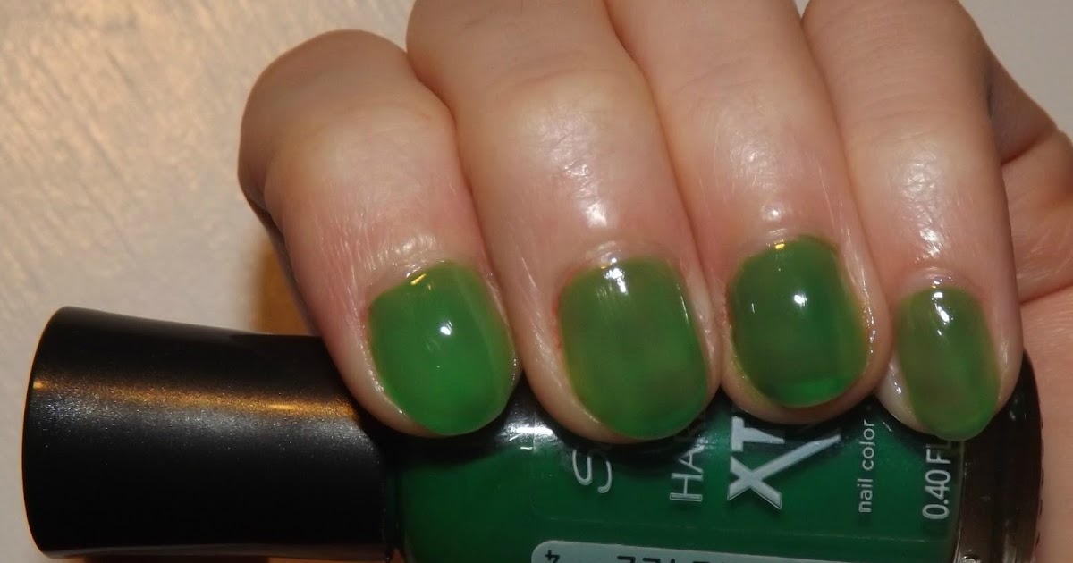 Perfectly Polished 12: Sally Hansen Xtreme Wear "Tan Lime"