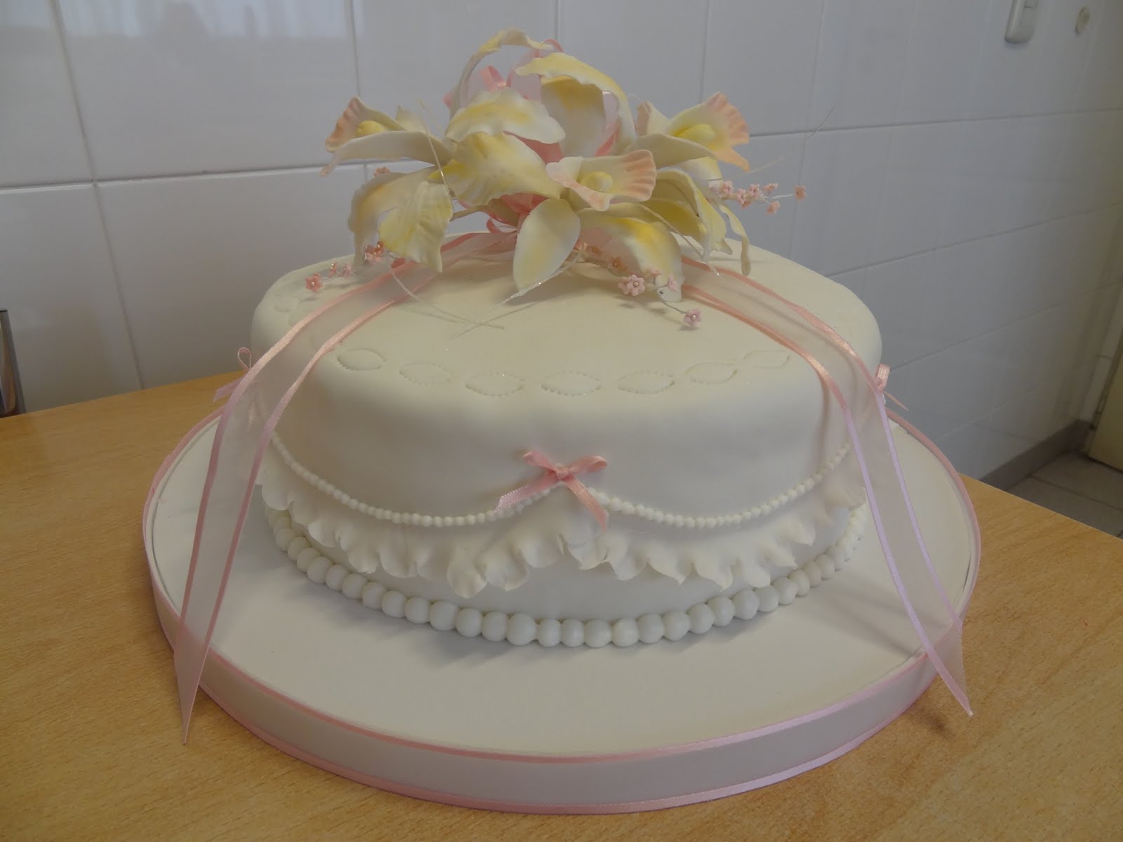 QUIERO ALGO DULCE!: TORTA RAMO ORQUIDEAS