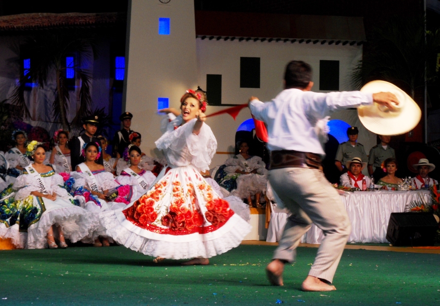 Arte, cultura y turismo: Resumen histórico: baile bambuco huilense