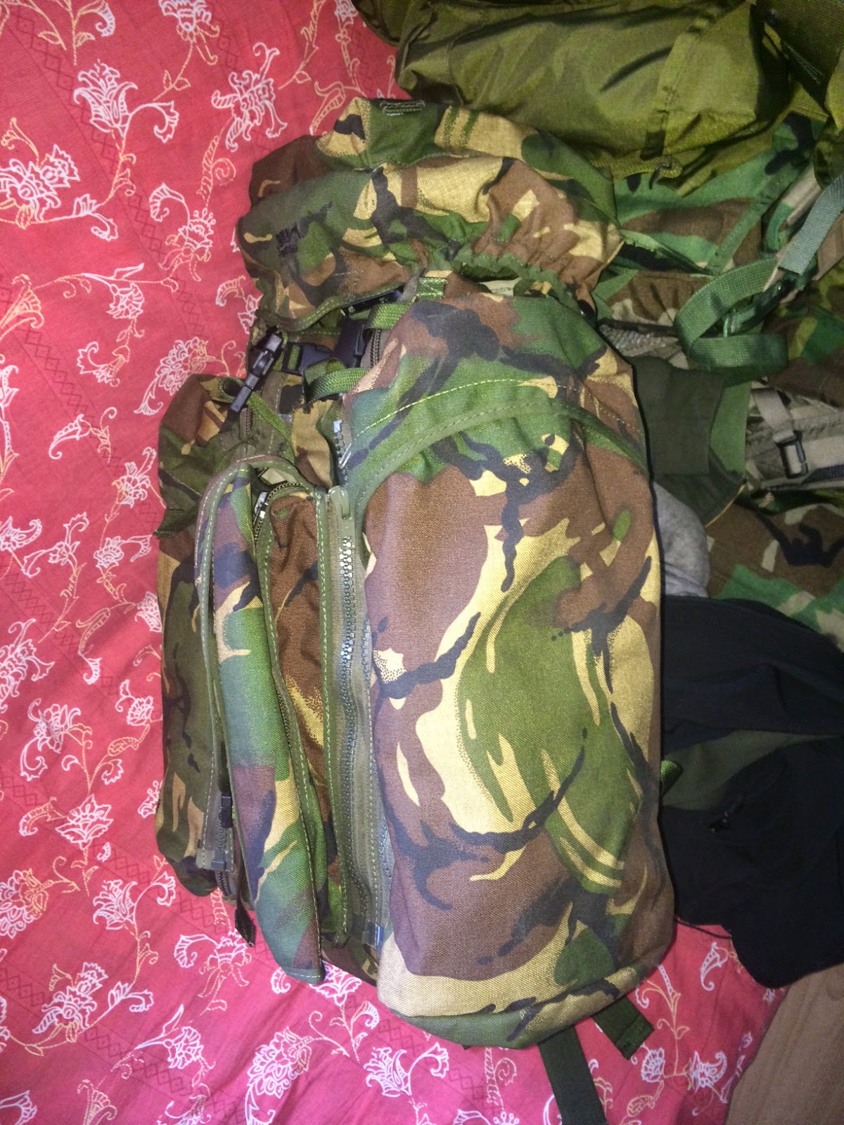 Webbingbabel: British Army DPM Prototype Field Pack Stretcher