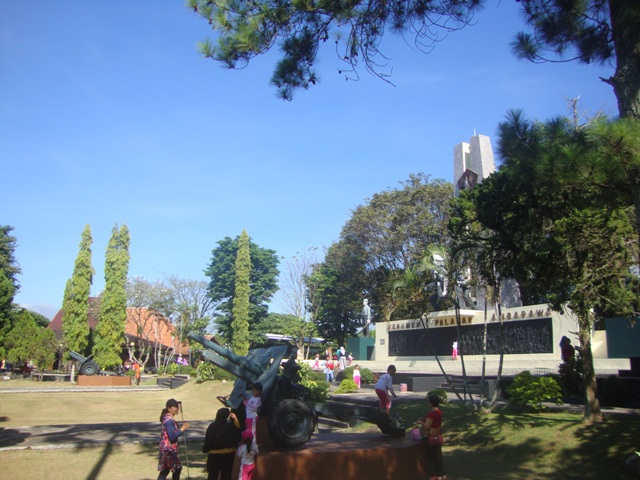 MUDAH BELAJAR IPS SMP : MONUMEN PALAGAN AMBARAWA & MUSEUM ISDIMAN