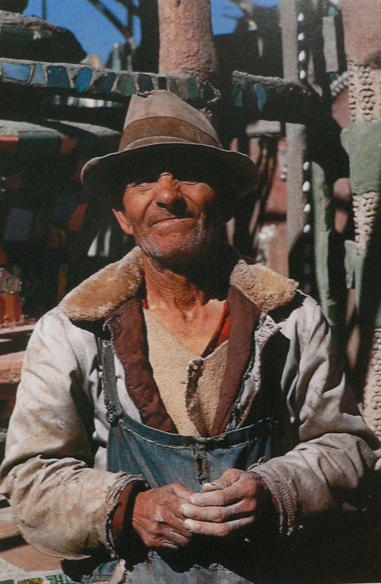 Carta di identi-libertà: Omaggio a Sam Rodia e alle Watts Towers