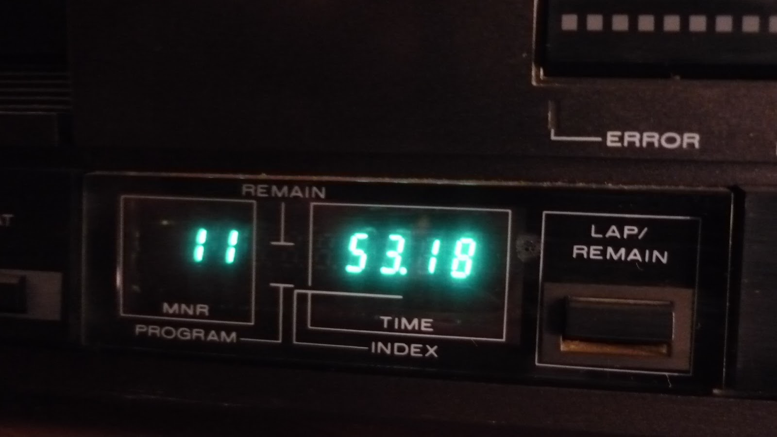 M i c r o C o s e: Recensione Compact Disc Player | Marantz CD273 (1988)